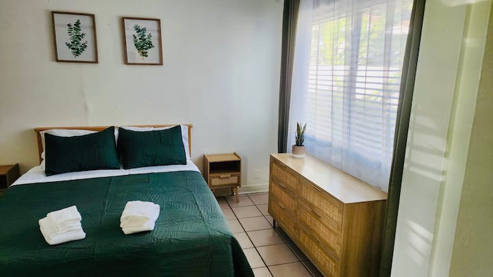 (Popular) Favorite 3br Retreat W/backyard Paradise - Fort Lauderdale