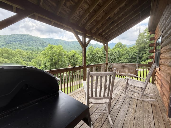 Sunny Bear Cabin-eye Catching Sunrise!dogs Welcome - Maggie Valley, NC