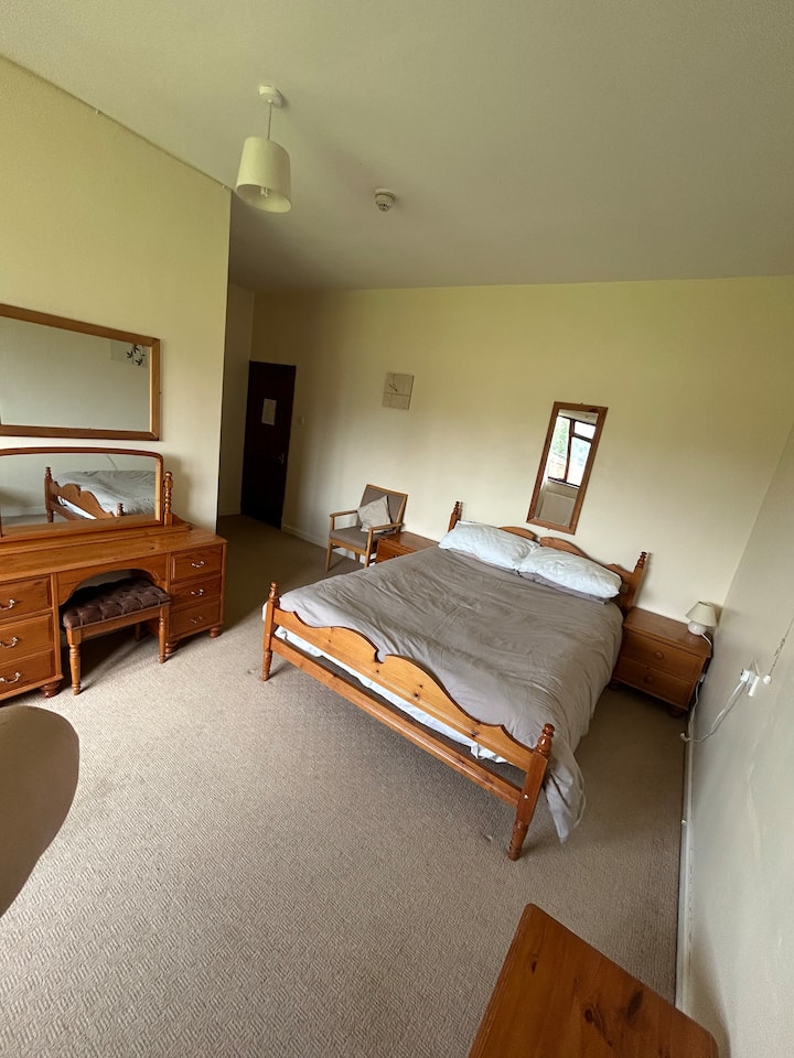 Family Run Hotel - Whitchurch