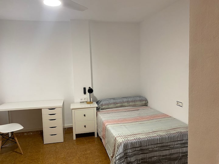 Habitación Piso Compartido - Villanueva y Geltrú