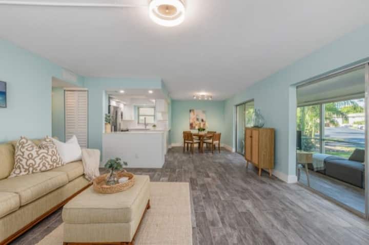 Charming Condo In Naples, Fl - Naples, FL