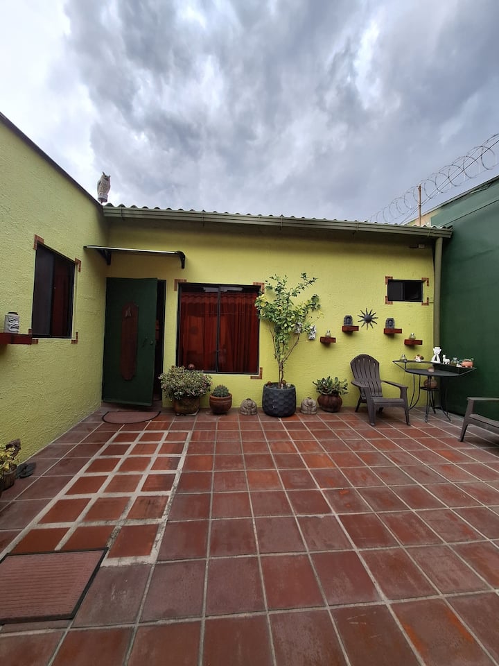 House Sadi's - San Salvador