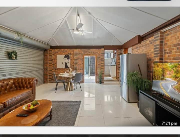 Universe Room - Brisbane