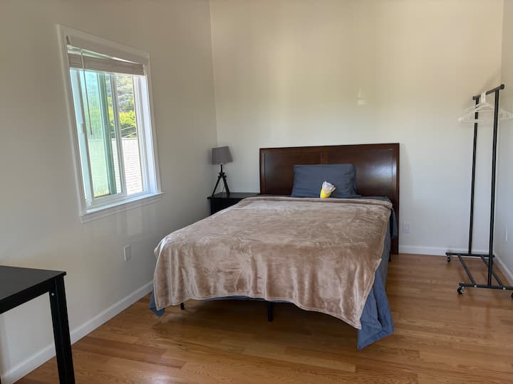 Private Room - Half Moon Bay, CA