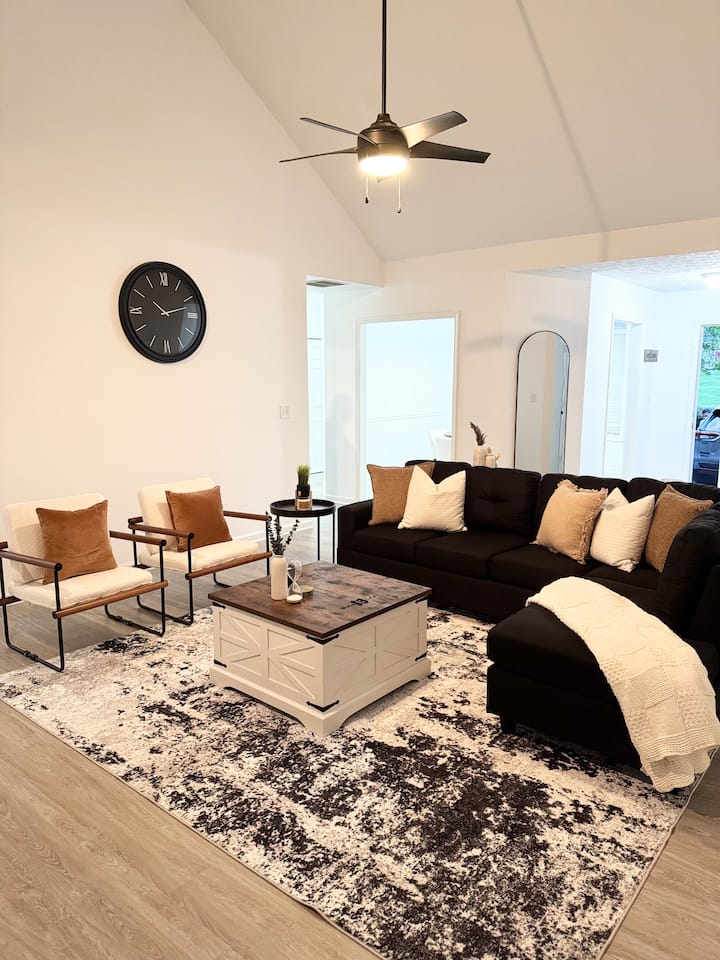 Cozy Farmhouse In Lawrenceville! - 勞倫斯維爾