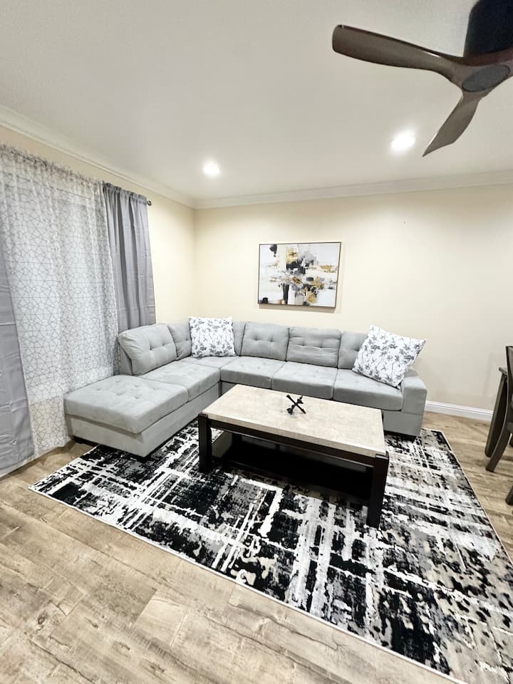 Warm Welcoming Spacious Siliconvalley Single Story - Fremont, CA