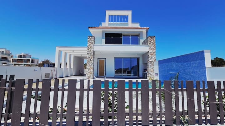 Luxury Sea View Villa Ayia Napa - Ayia Napa