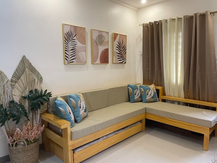 Gloise Boho Cozy Staycation - Biñan