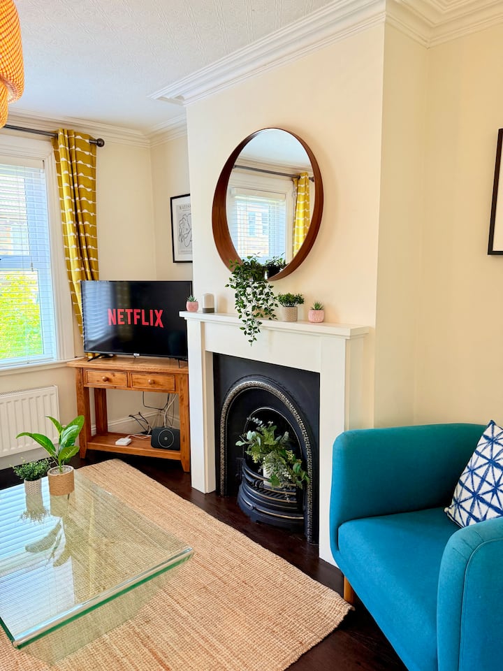 The Avenue-sleeps 9-close2city - Bath