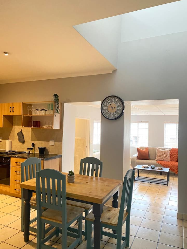 Nunu's Self Catering Apartment - Paarl