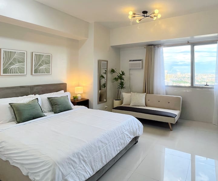Cozy Condo Near Ayala Mall | Pool, Gym & Wifi - Cebu City