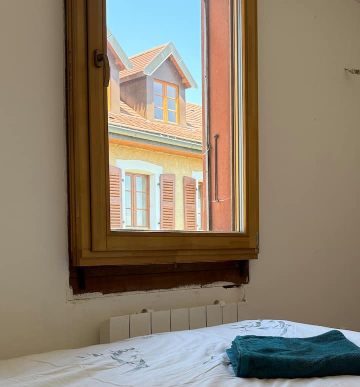 Chambre « Fisher » - Maison En Travaux - Gex