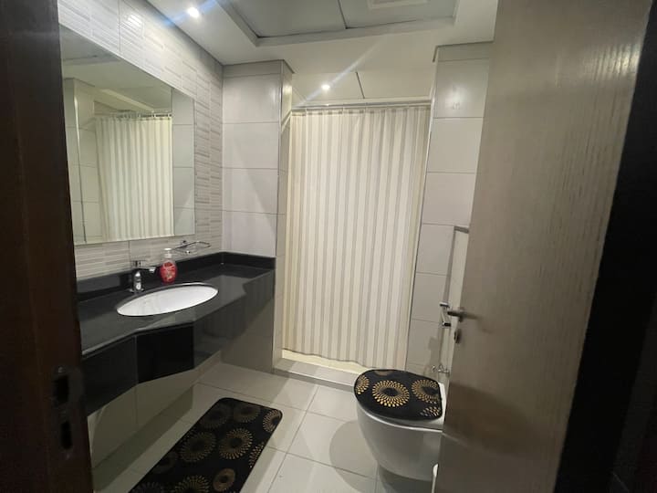 Enjoy The Luxury Apartment Around Yas Island - Abu Dabi