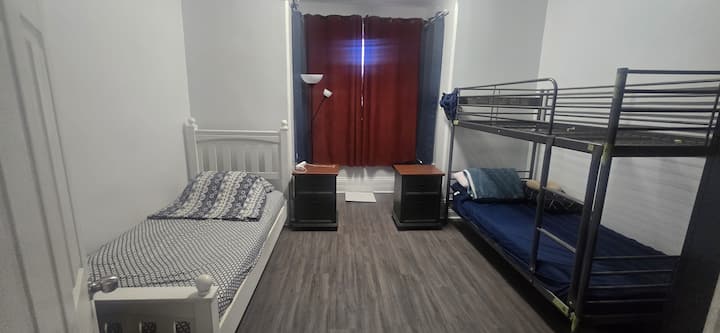 Private Rm, Parking, Wifi, Quiet Professional Home - Chatham