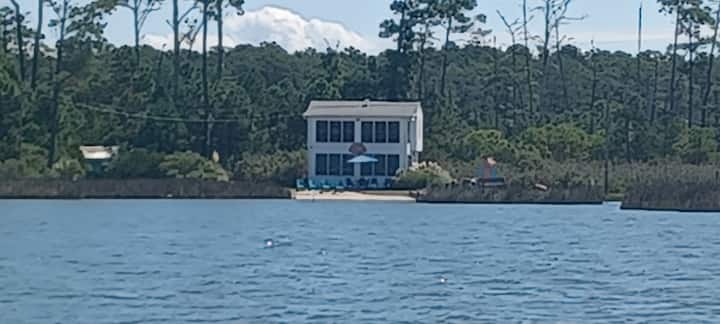 Waterfront Paradise At The Little Oyster Oasis - Kilmarnock, VA