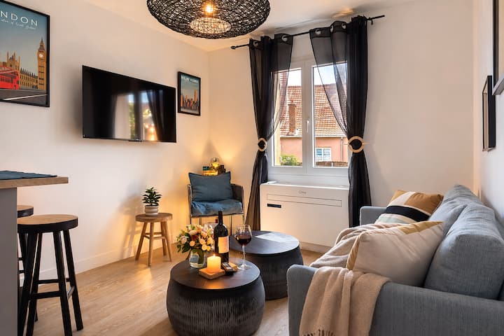 Tourelle Des Rois | Hyper Centre & Rempart Château - Essonne