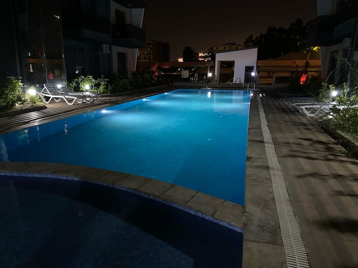 Havuza Bakan Balkon Yeni Bina Yeni Eşya 1+1 - Aksu