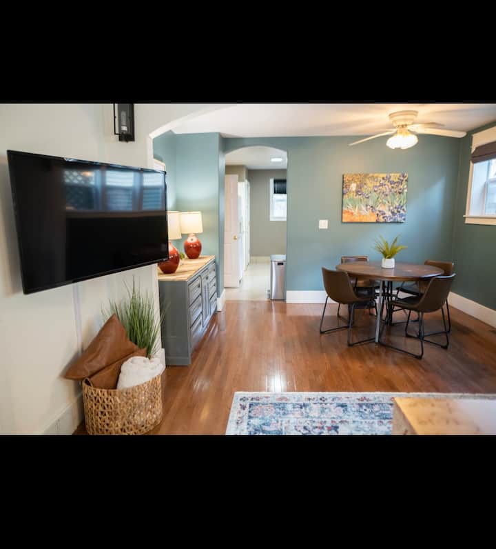 Grand Rapids Getaway - Grand Rapids, MI