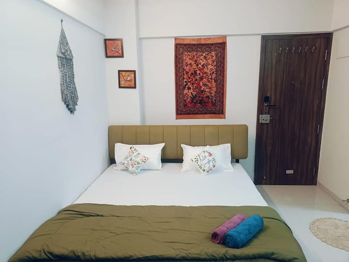 Ninth Heaven | Pvt Studio|couple Friendly|wifi|ac - 푸네