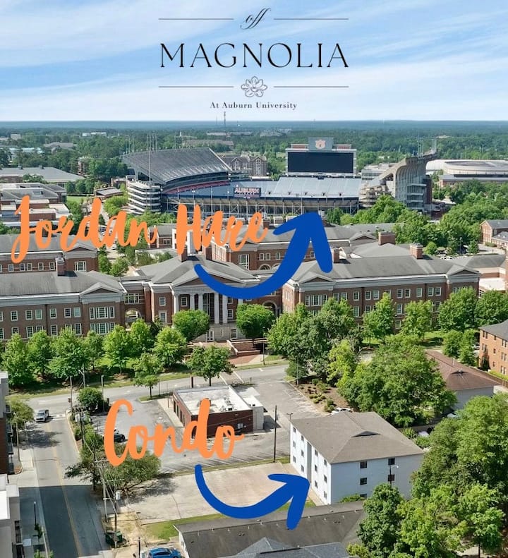 The Retreat Off Magnolia | Prime Game Day Stay - Auburn, AL