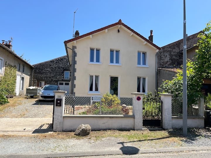 Thiat Guesthouse - Le Dorat