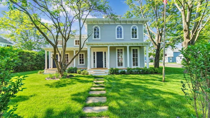 Italianate Gem W/ Pool - Greenport, NY