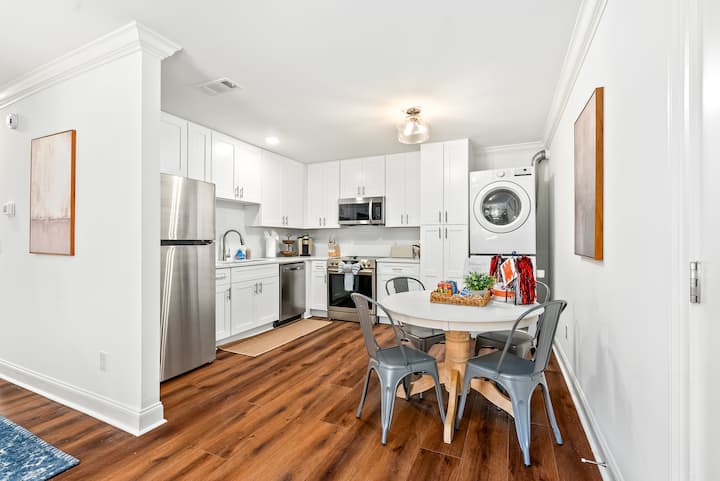 Tigers Loft Off Magnolia | Free Parking | Walkable - Auburn, AL