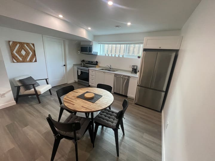Senate Suite - Jasper