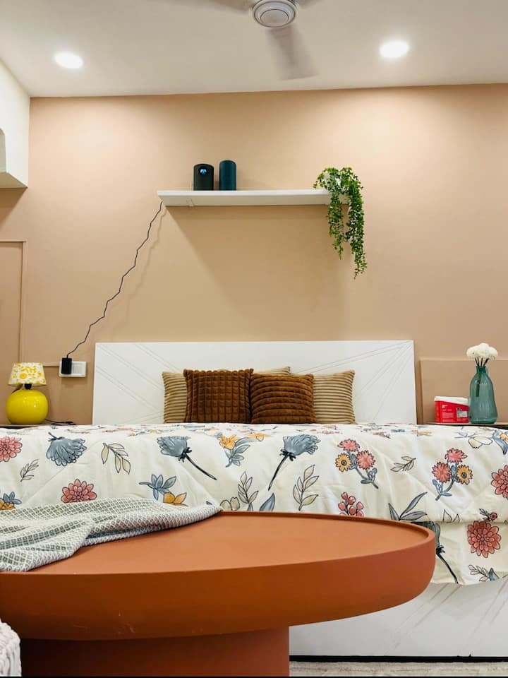 Private Terrace Apartment (Couple-friendly) - New Delhi
