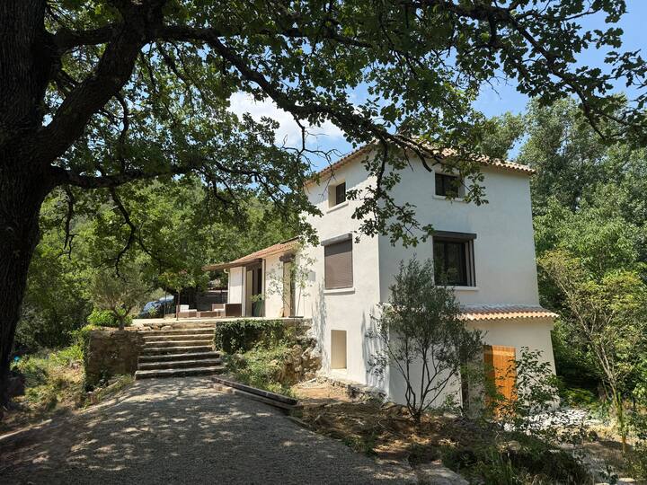 Maison Avec Rivière - Salernes
