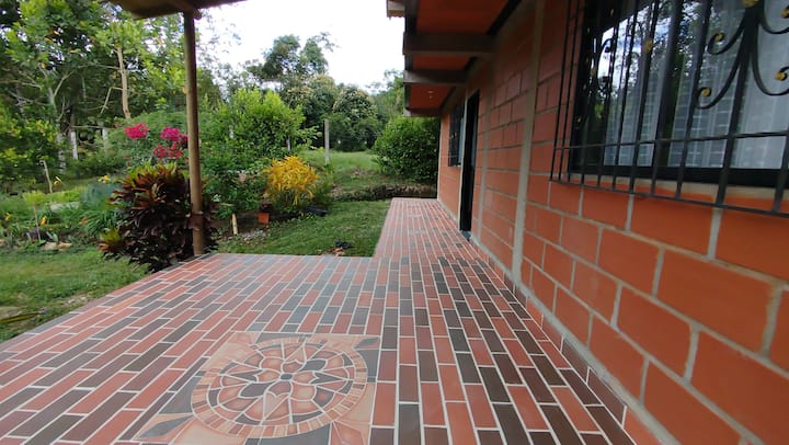 Cabaña En San Rafael Antioquia, Cerca Del Río. - San Carlos, Colombia