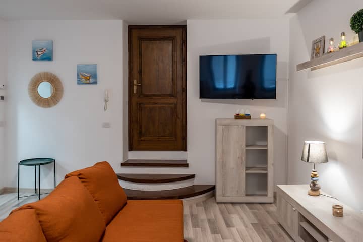 Al Laghée - Large New Modern Apt In Center Town - Italy