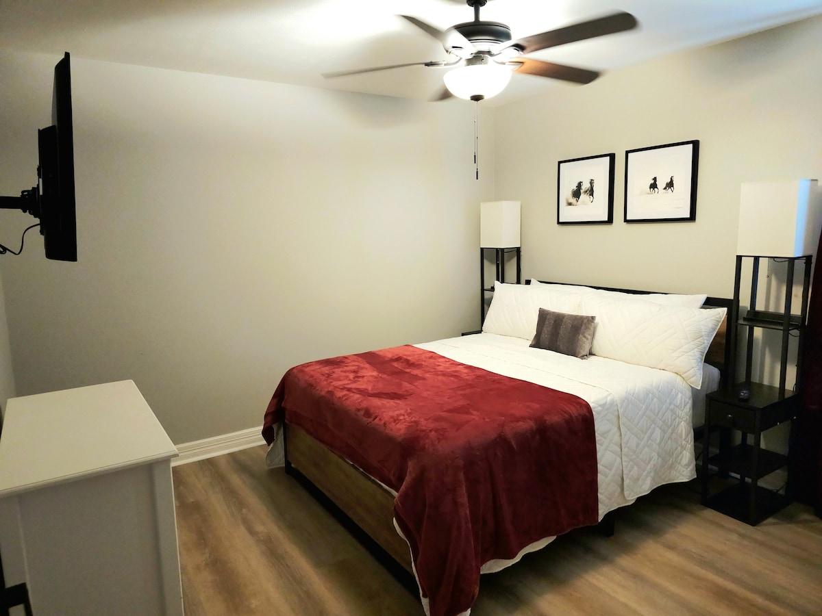 2B/2B in der Nähe von Kyle Field + Kaffeebar + Smart-Fernseher ...