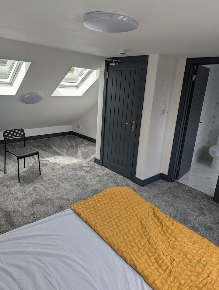 Ensuite Bedroom In A Brand New House! - Ruislip