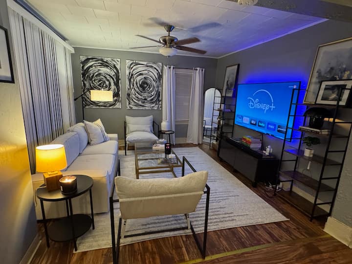Nice Home Mins To Downtown - Buffalo, NY