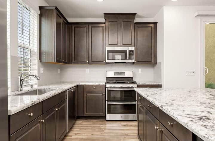 4 Bedroom 3 Bath West Roseville Oasis - Roseville, CA
