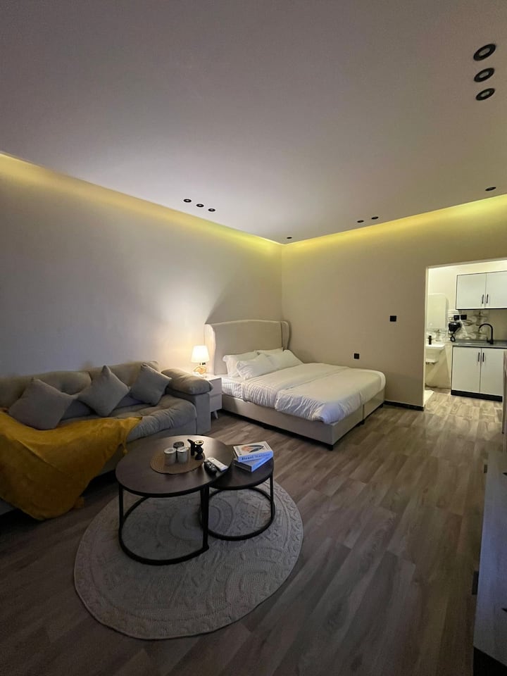 استديو أنيق بدخول ذاتي Y2 - Riad