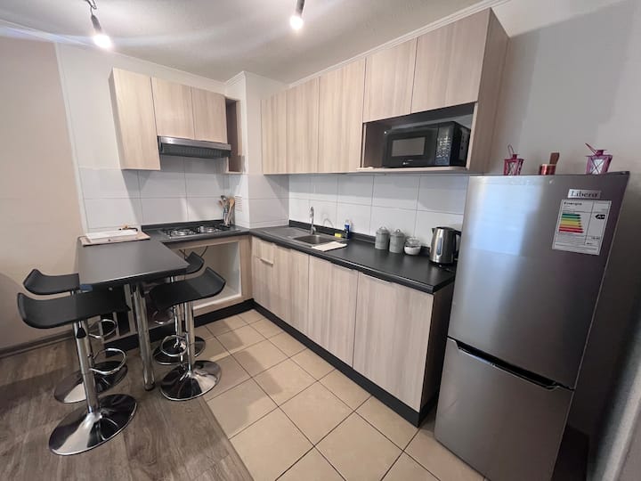 Depto Moderno Con Wifi,estacionamiento En Coronel - Coronel