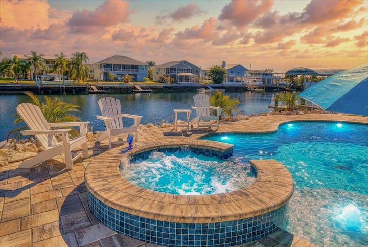 Heated Pool+spa & Mini Golf W/ Direct Gulf Access - Weeki Wachee, FL