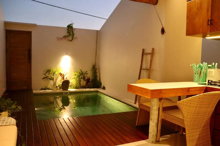 Plush Pool Villa Free Scooter/ 7 Min To Ubud - Indonesia