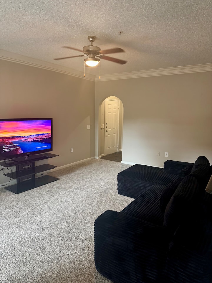 Steps Away From The Galleria Mall - Houston, TX