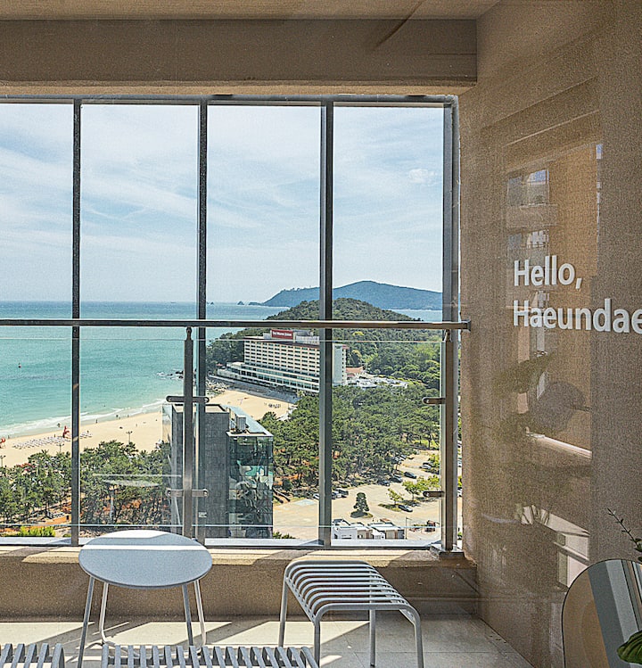[신축/고층] 파노라마오션뷰 / 추가침구무료-3인 / 테라스2개 / 지하철7분 / 비치3분 - Busan