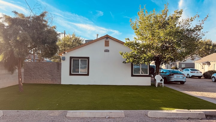 #3 Central Phoenix Stay - Phoenix, AZ
