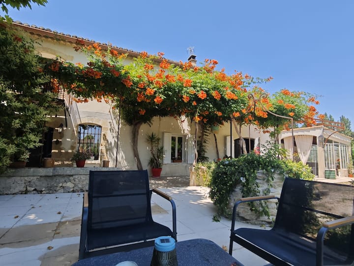 Appartement F2 Dans Mas Provençal - Cavaillon