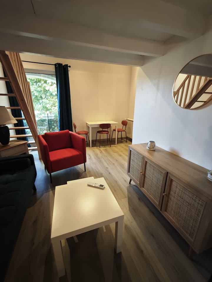 Appartement F2 Avec Piscine, Dans Mas Provençal - Cavaillon