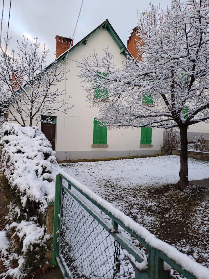 Maison De Montagne Ensoleillée - Alp