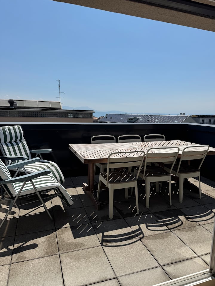 2-bedroom Flat With A Scenic View On The Lake ! - Lausanne