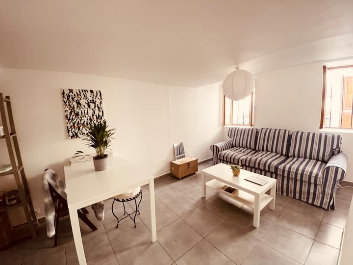 2 Pièces 4 Personnes Panier - Marseille