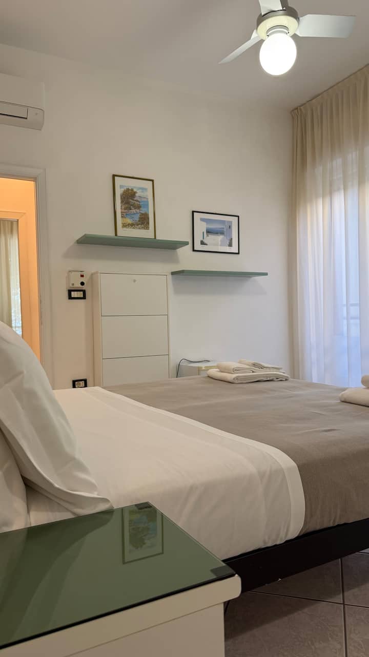 Camera Comunicante Standard Ambassador 603-604 - Gabicce Mare