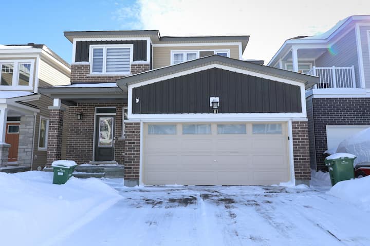 Upscale 2-bedroom Basement Unit - Ottawa